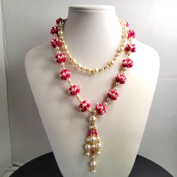 50s/60s vintage plastic beaded necklace | Jewelry | Vintage 5s 60s ...